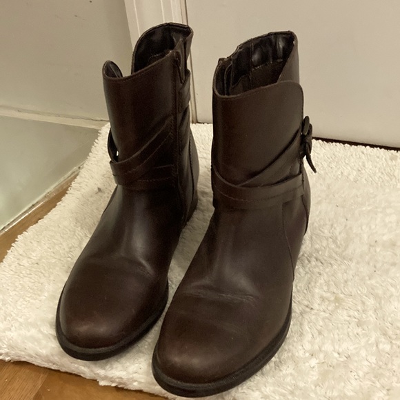 Clarks | Shoes | Clarks Dark Brown Leather Uppers Boots | Poshmark